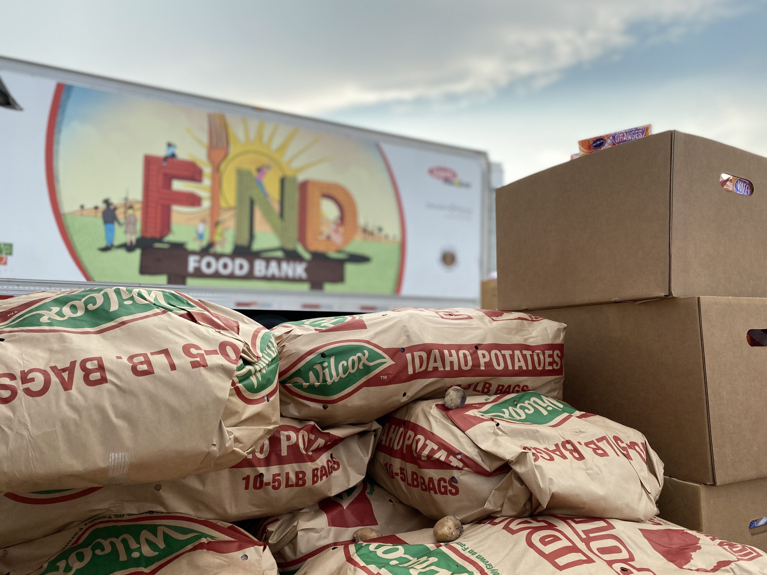 Giving Society FIND Food Bank, Food Giving Society Coachella